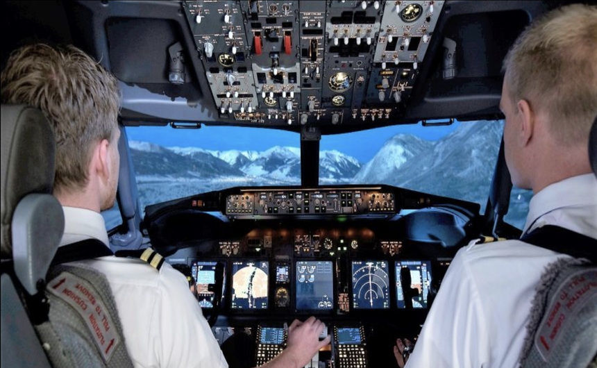 Book flight simulators & simulator courses worldwide - AviSim.com
